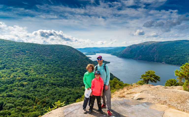 Breakneck Ridge - Hudson Highlands State Park Preserve - Take a Hike!