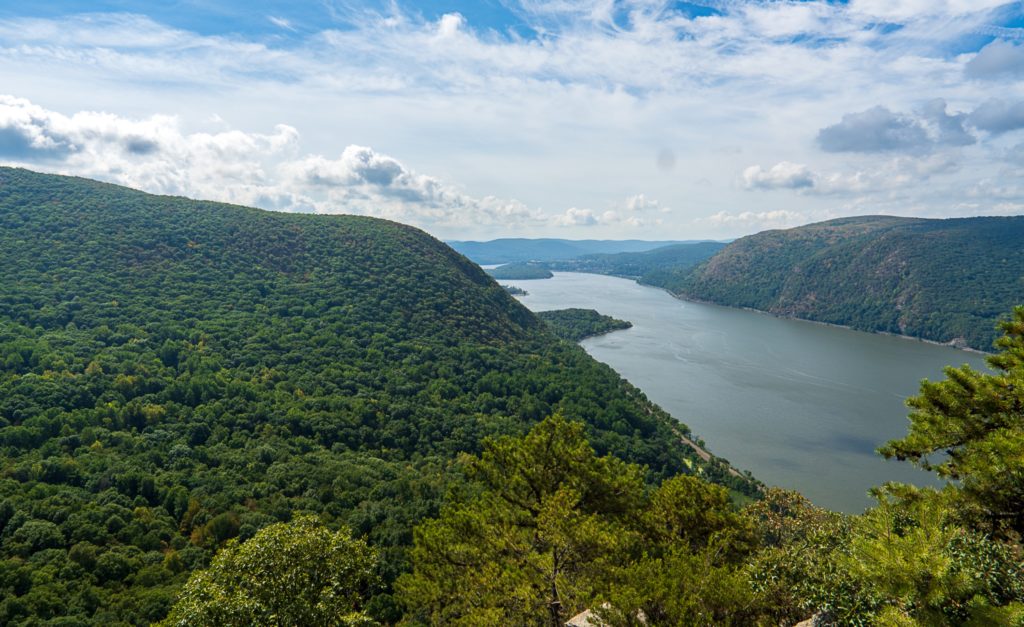 Breakneck Ridge - Hudson Highlands State Park Preserve - Take a Hike!